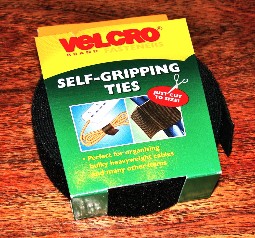 DIY Quick & Easy Bondage Restraints Howto - Kinky Testers